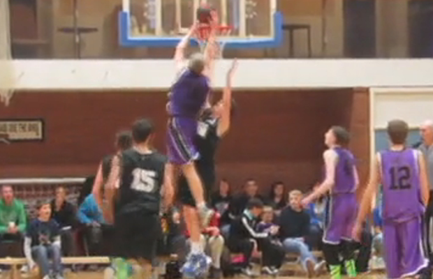 15 Year Old Jacob Round Serves Up Two Big Dunks in U18 Jr. NBL ...