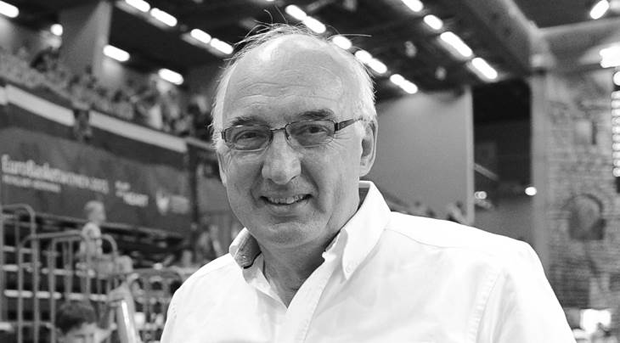 Bill McInnes OBE Awarded FIBA Order of Merit Posthumously - Hoopsfix.com