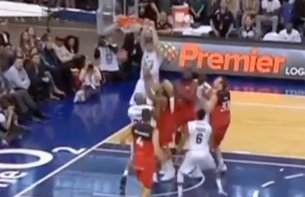 Deondre Parks Anklebreaker, Scott Martin Putback! BBL Play-Off Final ...