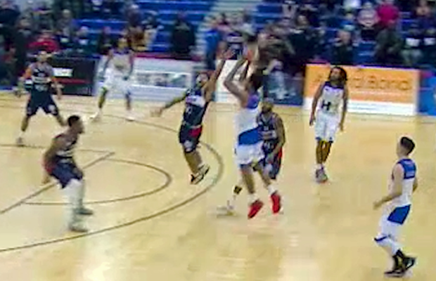 Malcolm Riley Comes Up Clutch With Huge Buzzer Beater! Hoopsfix BBL Top ...