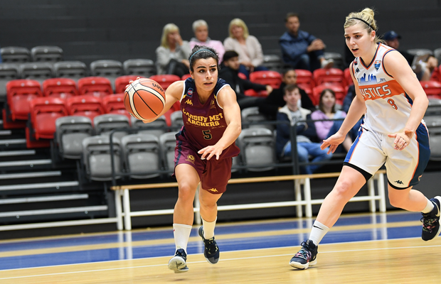 Robyn Lewis amongst returnees as Cardiff Met Archers retain core ...