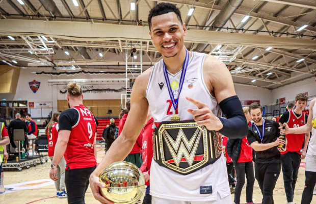 Callum Lawson wins second playoffs title in Iceland - Hoopsfix.com