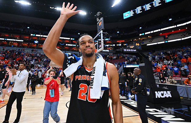 Tosan Evbuomwan declares for 2023 NBA Draft - Hoopsfix.com